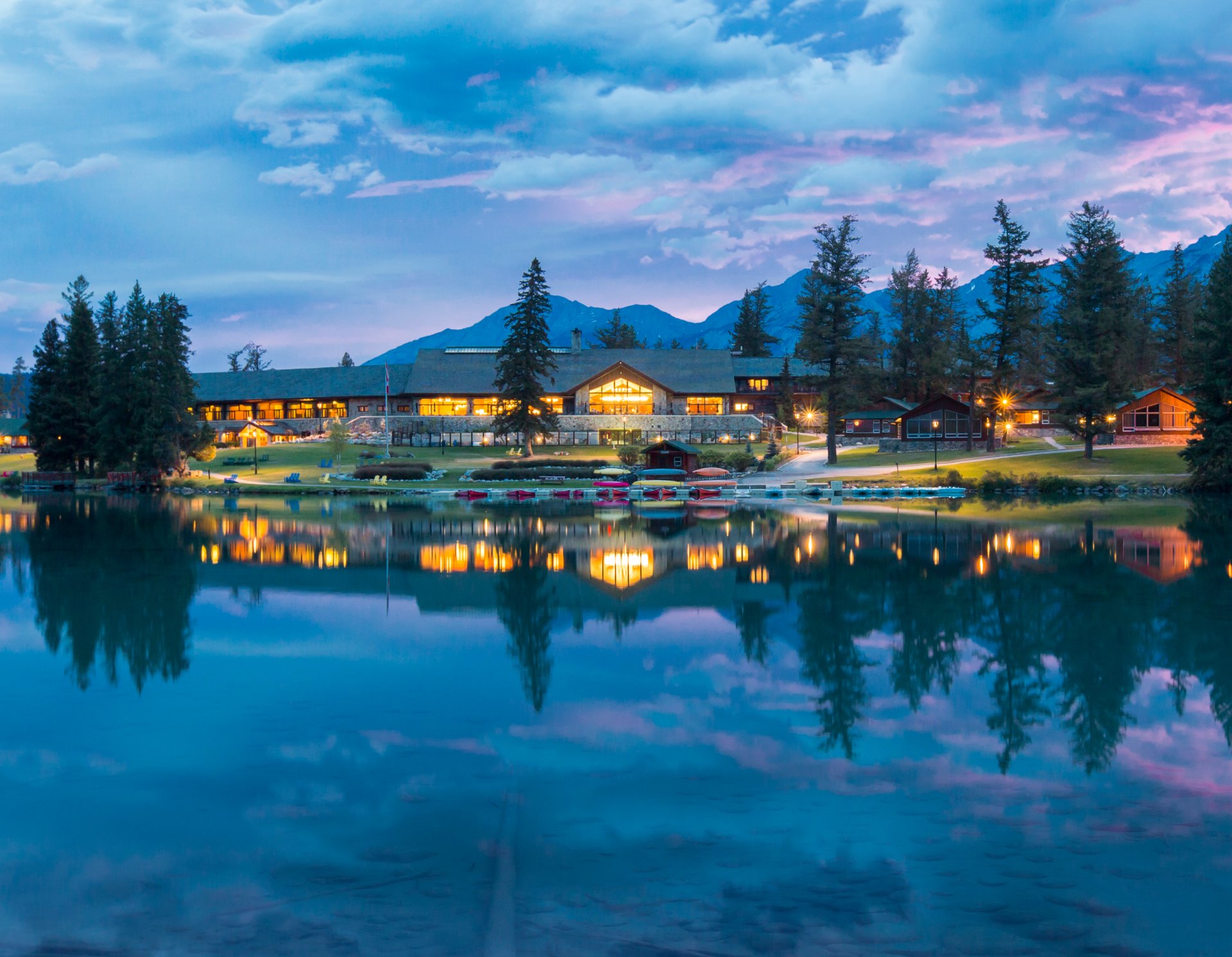 Jasper Deals & Offers - Fairmont Jasper Park Lodge